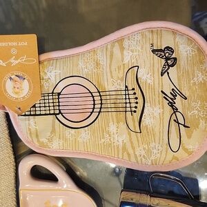 Dolly Parton | Kitchen | Dolly Parton Pink And Silver Kitchen Set Nwt ...